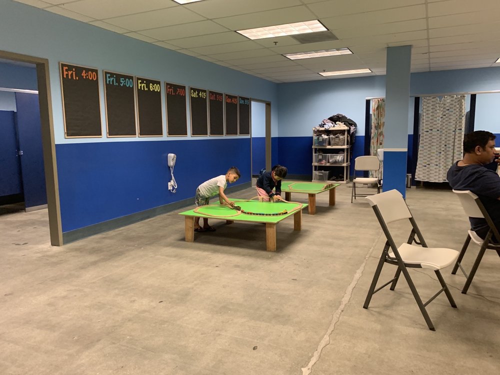 Happy Fish Swim School