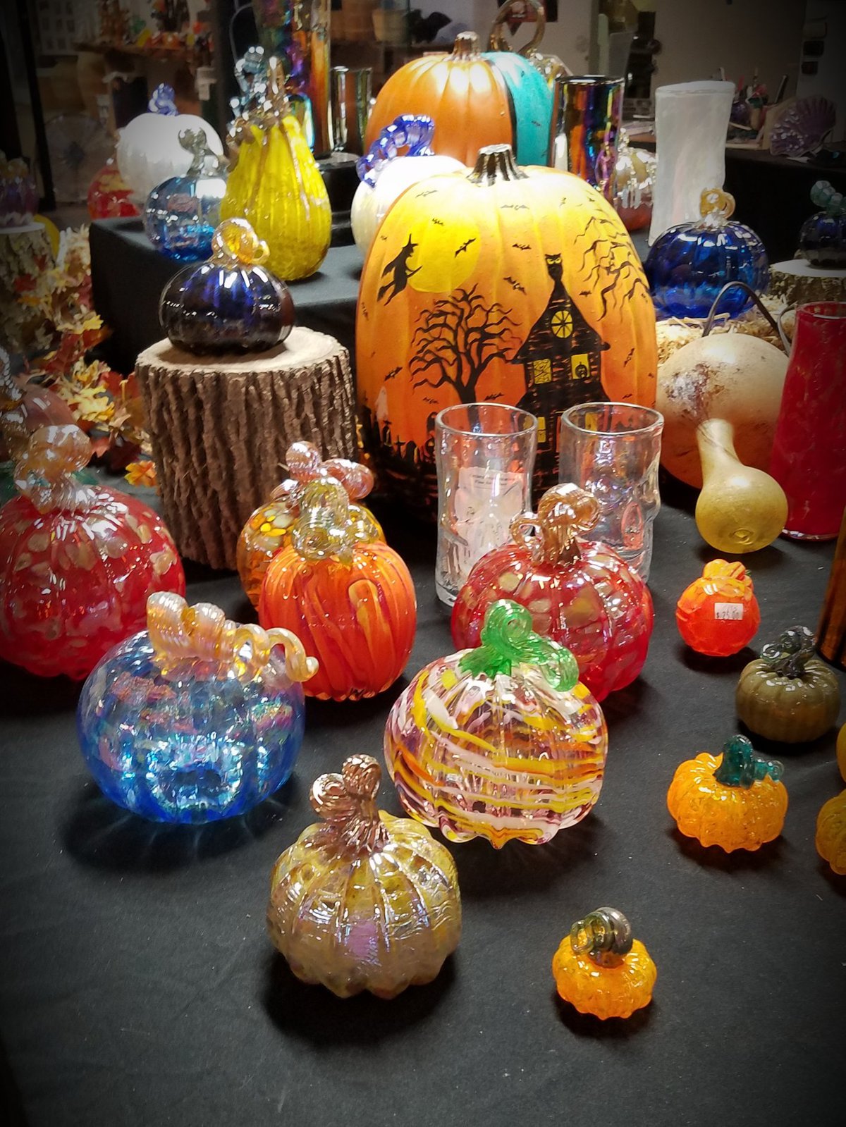 Hot Shops Art Center