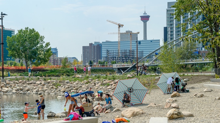 5 Calgary-Area Beaches Perfect for Kids